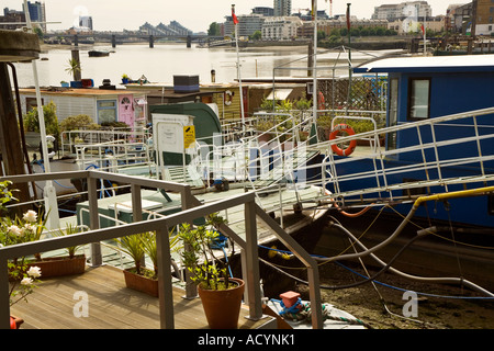 Houseboats at Thames Reach in Cheyne Walk Chelsea in London England ...
