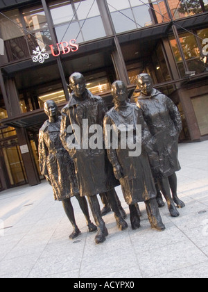 Rush Hour bronze sculpture by George Segal (1987) in Broadgate, London ...