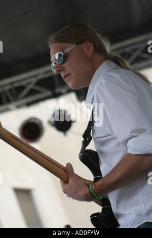 Downplay performing @ 2007 Stars & Stripes Festival Stock Photo - Alamy