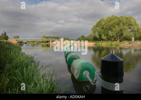 Showing flotation buoys to stops boats going over the weir at Great ...