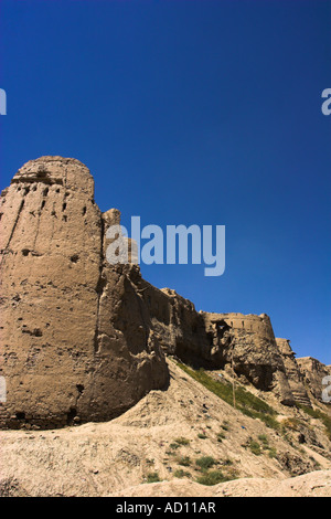 Afghanistan, Ghazni, Ancient walls of Citadel Stock Photo - Alamy