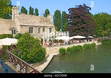 The Trout Inn, on the Thames at Wolvercote, near Oxford, Oxfordshire ...