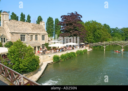 The Trout Inn, on the Thames at Wolvercote, near Oxford, Oxfordshire ...