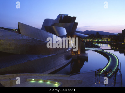 Scenic night view of Guggenheim Museum designed by Frank Gehry ...