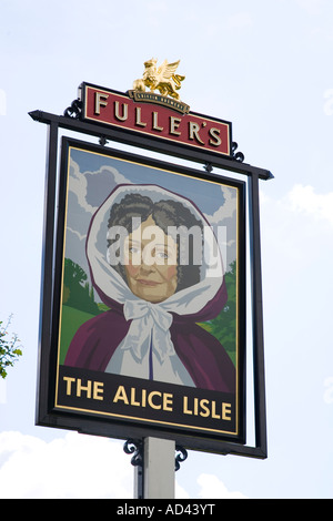 Sign of the Alice Lisle pub on Rockford Green, New Forest, Hants Stock ...