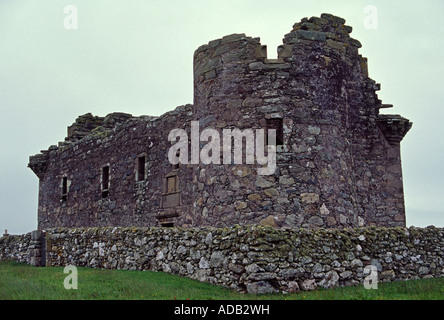 Muness Castle, 1598, most northerly in United Kingdom, coastal views ...