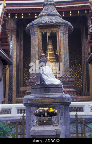 Hermit statue at the rear of the Ubosot Grand Palace Bangkok Stock ...
