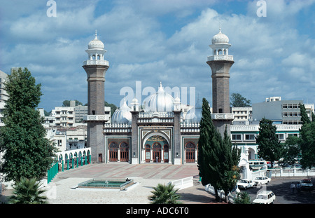 Jamia Mosque in the Central Business District of Nairobi, Kenya Stock ...