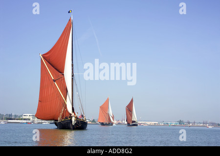 Thames sailing Barge the Mirosa Medway Thames Barge Race 2006 river ...