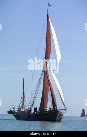 Thames sailing Barge the Mirosa Medway Thames Barge Race 2006 river ...