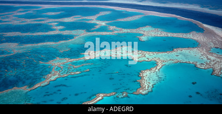 Aerial photograph of Hardy Reef Stock Photo - Alamy