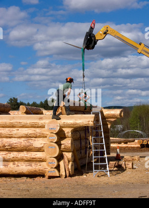 Log Cabin Being Built Stock Photo - Alamy