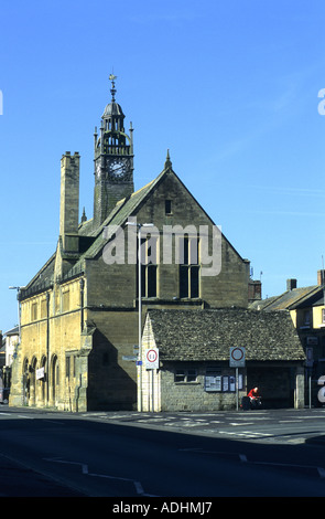 Redesdale Hall in the town centre of moreton in Marsh in ...