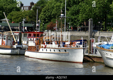 Dunkirk Little Ship Bluebird of Chelsea on the Thames at Windsor Stock ...