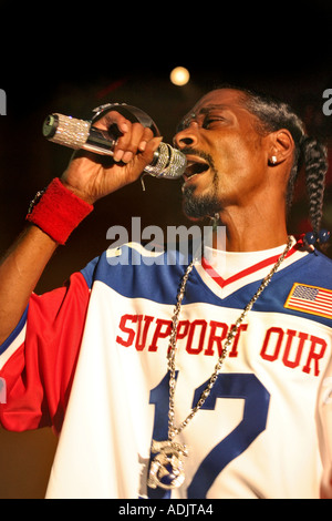American rap artist Snoop Dogg poses for photos at the AFL Grand Final ...