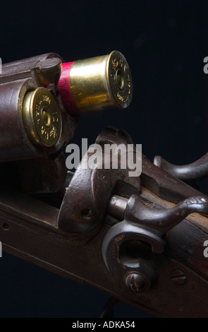 Double Barrel Shotgun with Open Breach Stock Photo - Alamy