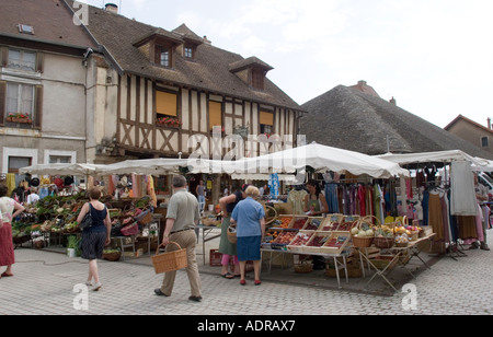 Market day in Nolay France la Cote D’Or Burgandy France Stock Photo - Alamy