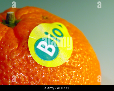 bio label on a clementine Stock Photo - Alamy
