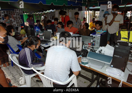Identifying the dead Yarn Yao temporary mortuary One week after 2004 ...