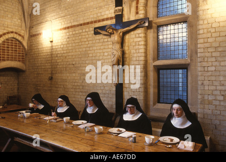 Nuns at St Mary at the Cross Edgware Abbey an Anglican Benedictine ...