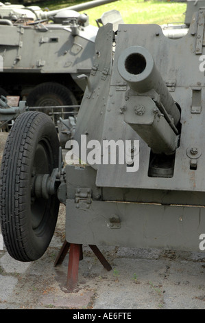 Russian 76,2 mm field gun Stock Photo - Alamy
