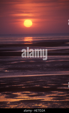 Sunset Liverpool bay Hoylake Stock Photo - Alamy
