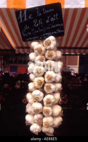 Garlic in outdoor market, Nice, Cote d'Azur, France, Europe Stock Photo ...