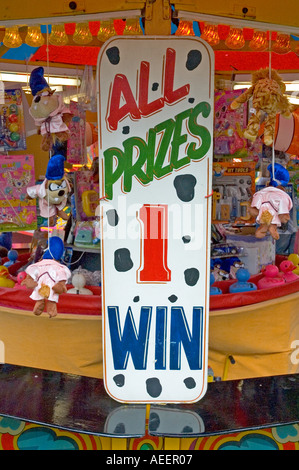 All prizes one win sign on fairground stall Stock Photo - Alamy