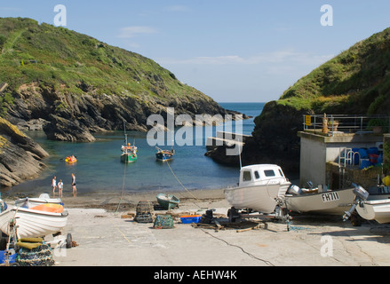 Portloe Harbour, Cornwall. 2007 Stock Photo - Alamy