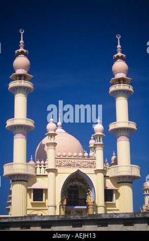 Vizhinjam mosque, South India Stock Photo - Alamy