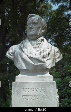 Richard Wagner - statue of the German composer outside the Prinz ...