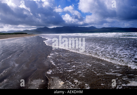 Stradbally Mountain and Brandon Bay from the path to Brandon Mountain ...