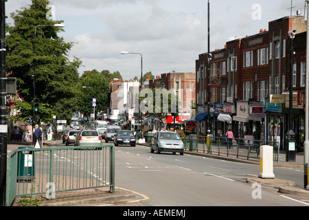 Central Road, Worcester Park, London Borough of Sutton, Greater London ...