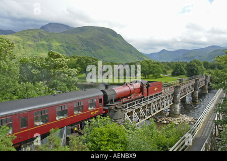 Former Great Western Engine 5972 Olton Hall in Mallaig Railway Station ...
