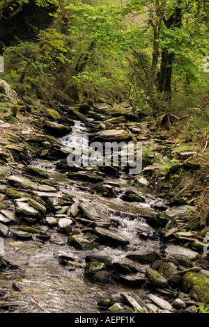 Boscastle cornwall River Valency flowing through Boscastle village past ...