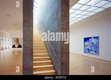 Kleve, Museum Kurhaus, Ausstellungsraum und zentrales Treppenhaus Stock ...