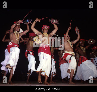 VELAKALI A TRADITIONAL DANCE FORM OF KERALA Stock Photo - Alamy