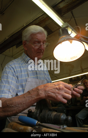 Stan Shaw Cutlery Craft Workshop Sheffield Stock Photo - Alamy