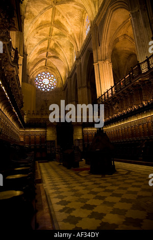 Lavish interior of the Cathedral of Santa Maria Nuova. Monreale, Sicily ...