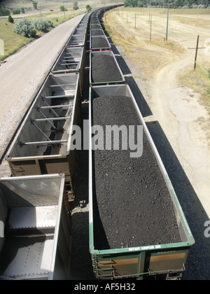 top view of coal loaded train wagons Stock Photo - Alamy