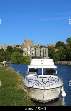 Windsor Castle and River Thames, Windsor, Berkshire, England, UK Stock ...