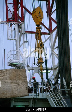 Magwa Field Kuwait Drilling For Oil Rig No 1 Stock Photo - Alamy