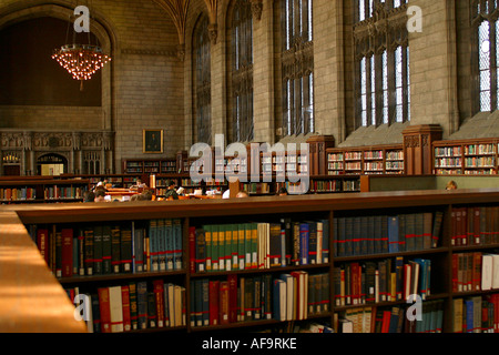Interior view of the Harper Library on the University of Chicago campus ...