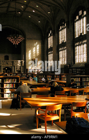 Interior view of the Harper Library on the University of Chicago campus ...