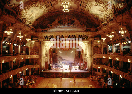 Wurlitzer Organ in the Blackpool tower ballroom Stock Photo - Alamy