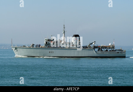 HMS Brocklesby (M33), a Hunt-class mine countermeasures vessel of the ...