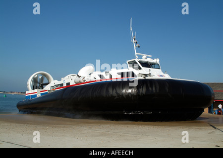 Solent Express BHT 130 Type Hovercraft on The Solent in Hampshire ...