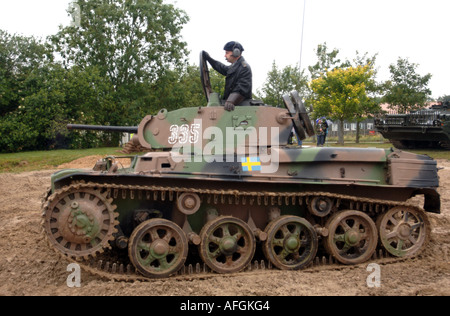 Swedish Stridsvagn m40 L Tank, Sweden's first mass produced tank used ...