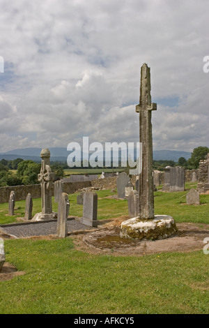 High Crosses, 9th century Celtic Crosses, Clonmacnoise Stock Photo - Alamy