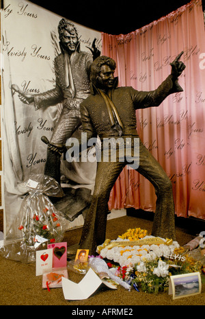 A life size bronze statue on Tower Hill believed to be that of the ...